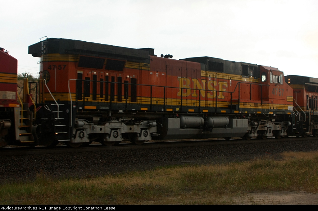 BNSF 4757
